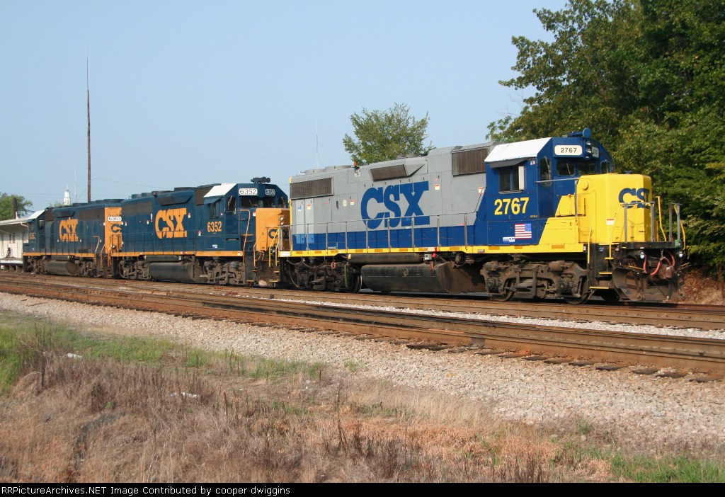 CSX2767 tied down for the weekend